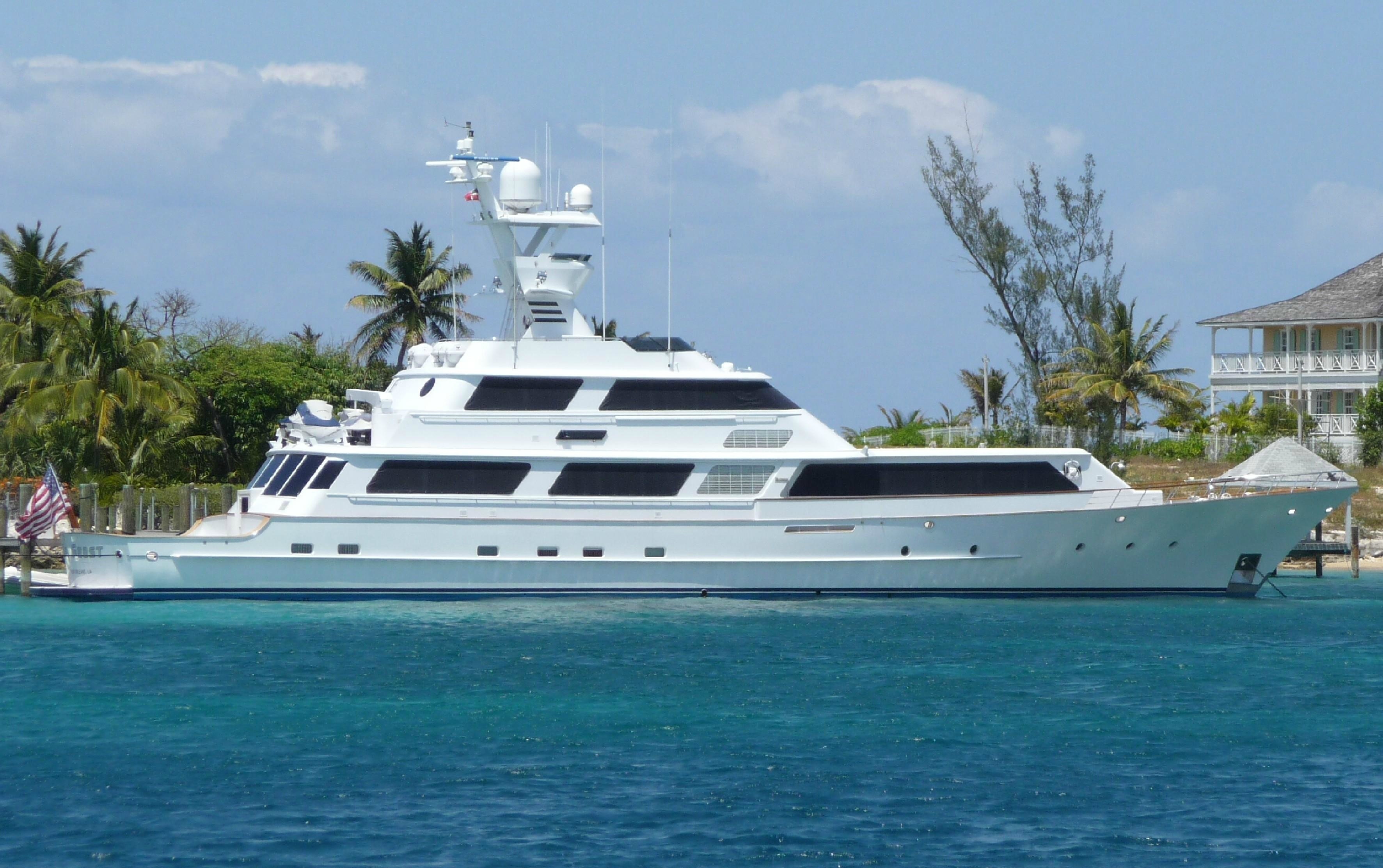 Yacht SEA GHOST, Feadship | CHARTERWORLD Luxury Superyacht Charters